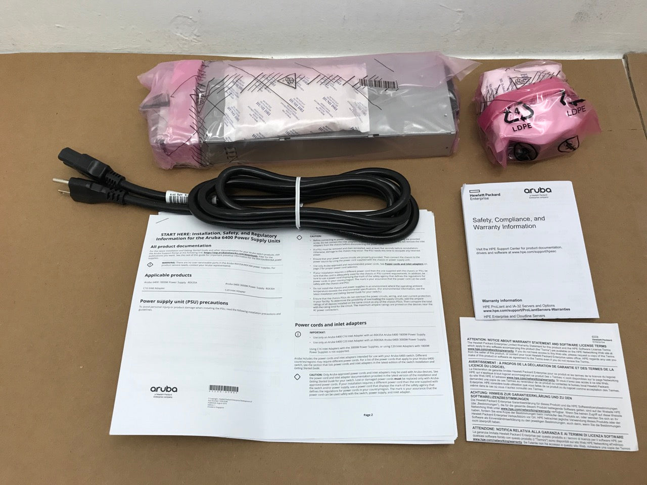 HPE Aruba 1800 watt Redundant Power Supply (6400) – Bstock